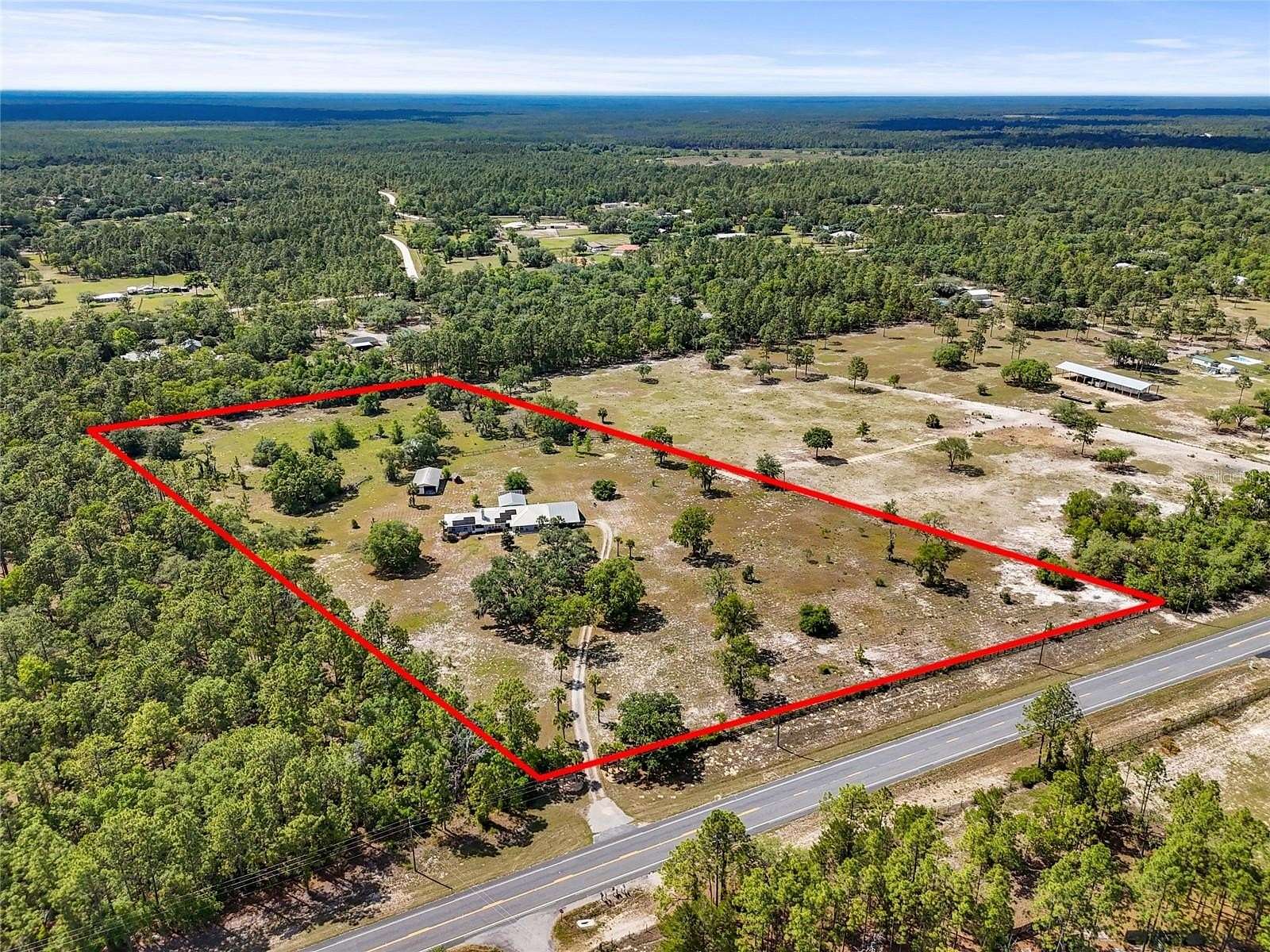 11.4 Acres of Land with Home for Sale in Morriston, Florida - LandSearch