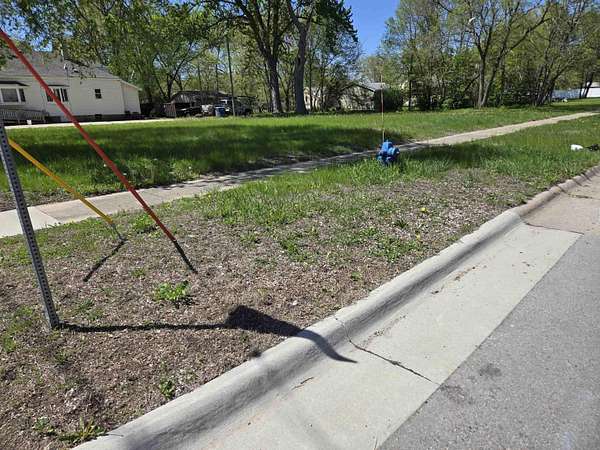 0.32 Acres of Residential Land for Sale in Waterloo, Iowa - LandSearch