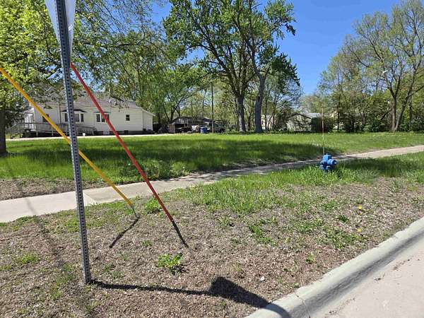 0.32 Acres of Residential Land for Sale in Waterloo, Iowa - LandSearch