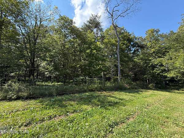 10 Acres of Land for Sale in Jamestown, Tennessee - LandSearch