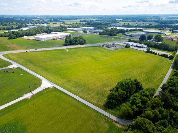 17 Acres of Commercial Land for Sale in Springfield, Tennessee - LandSearch