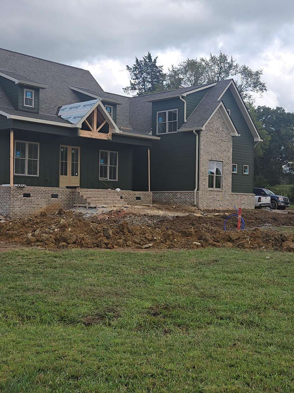 5 Acres of Residential Land with Home for Sale in Lebanon, Tennessee ...