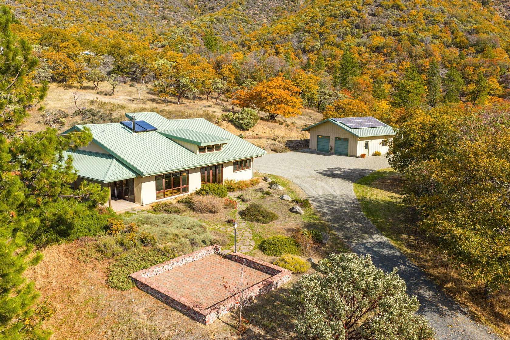 19.5 Acres of Recreational Land with Home for Sale in Grants Pass ...