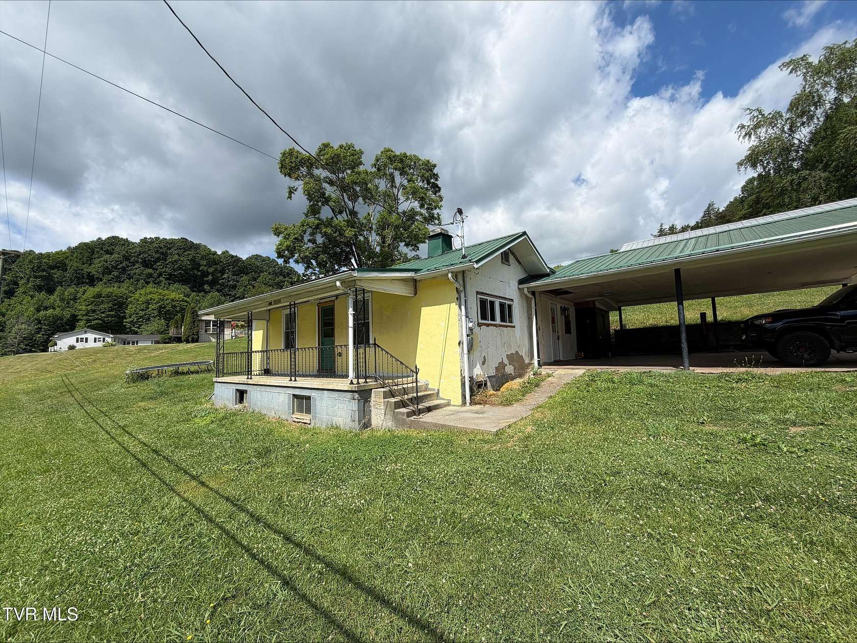 1.83 Acres of Land with Home for Sale in Bristol, Virginia - LandSearch