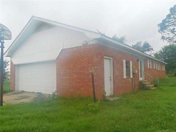 2.5 Acres of Land with Home for Sale in Morris, Oklahoma - LandSearch