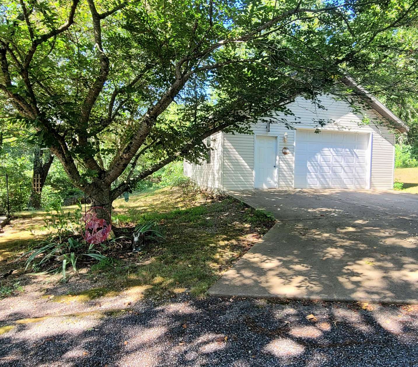 185 Acres of Improved Land for Sale in Reeds Spring, Missouri - LandSearch